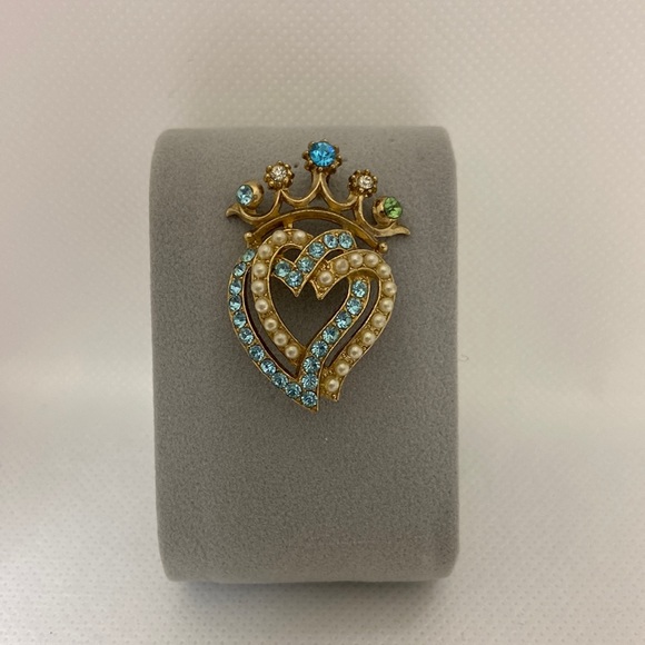 unmarked | Jewelry | Costume Pin Of 2 Weeping Hearts Rhinestones Pearls ...